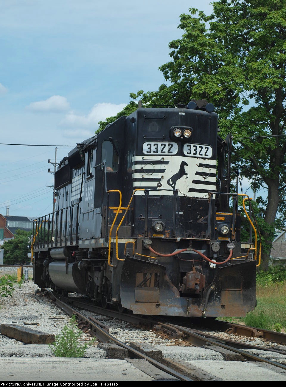 NS 3322 pauses for a brief picture.